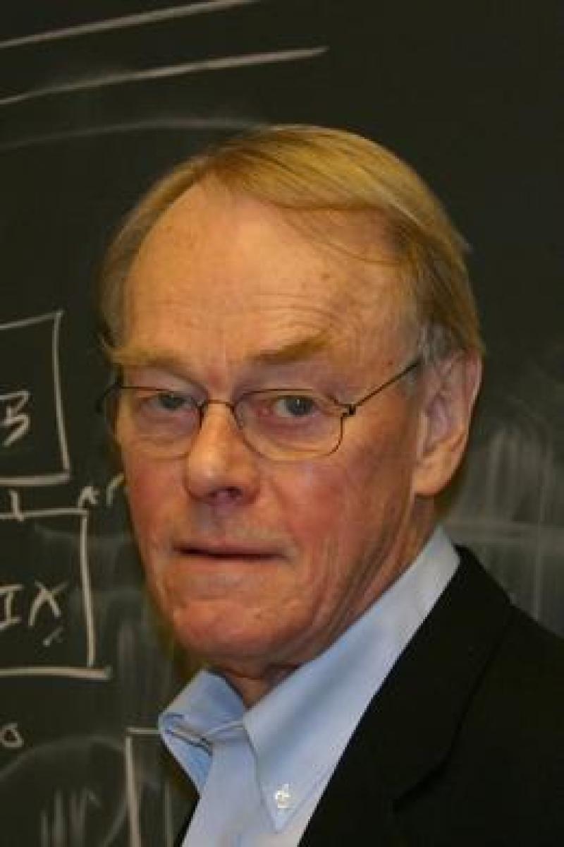 Wayne Hendrickson awarded the 13th Ewald Prize for his exceptional ...